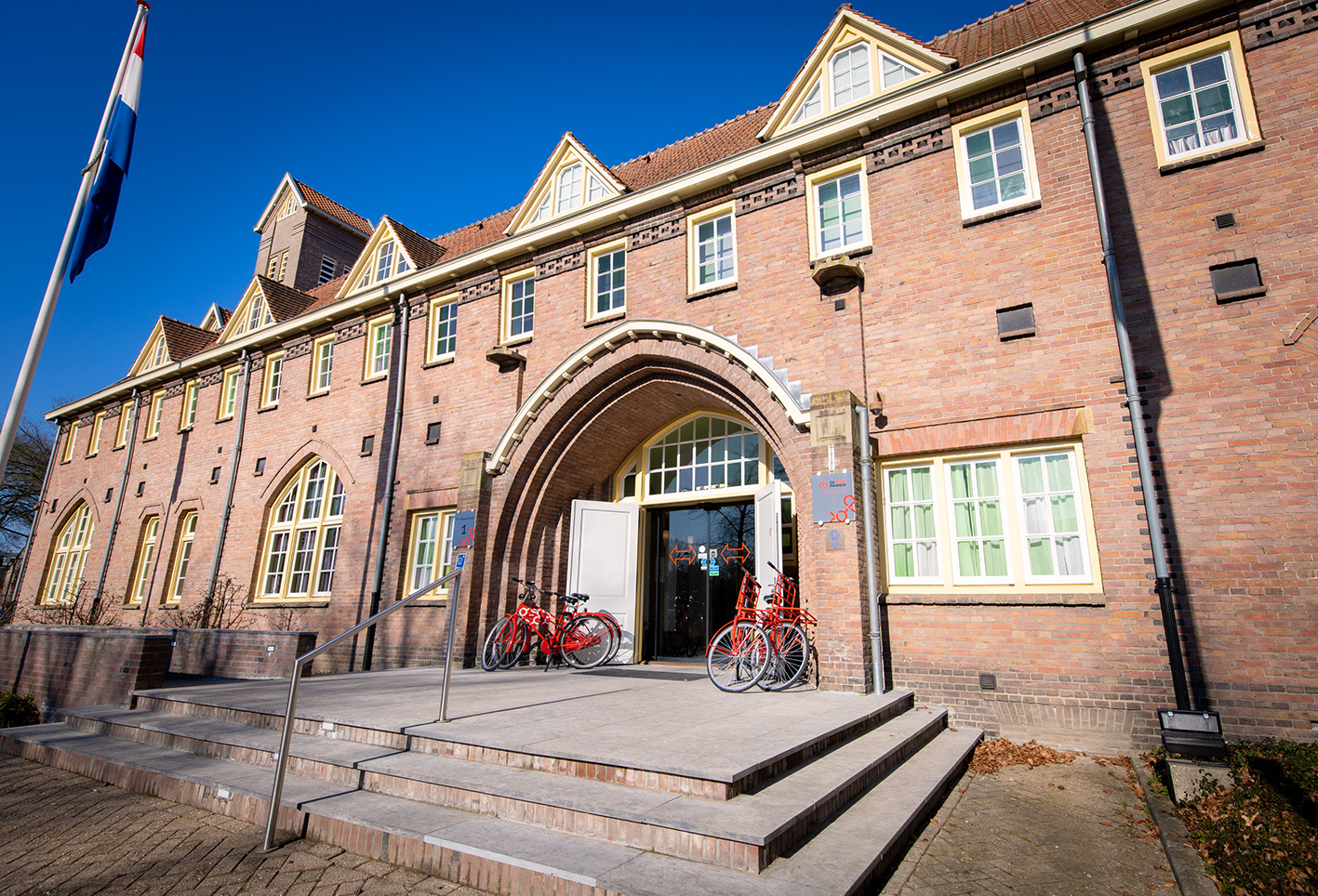 Historie van De Rooi Pannen | Al meer dan 55 jaar een begrip